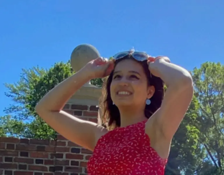 Abby Paras | Pulitzer Center